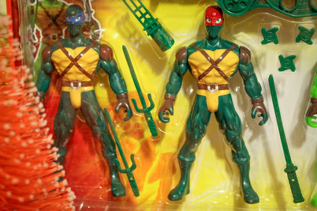 The Sewer Den: Cowabunga Christmas: Bootleg Action Figures