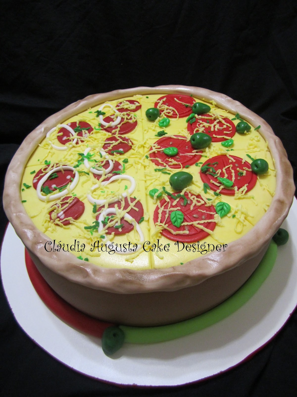 Cláudia Augusta Bolos: Bolo Pizza