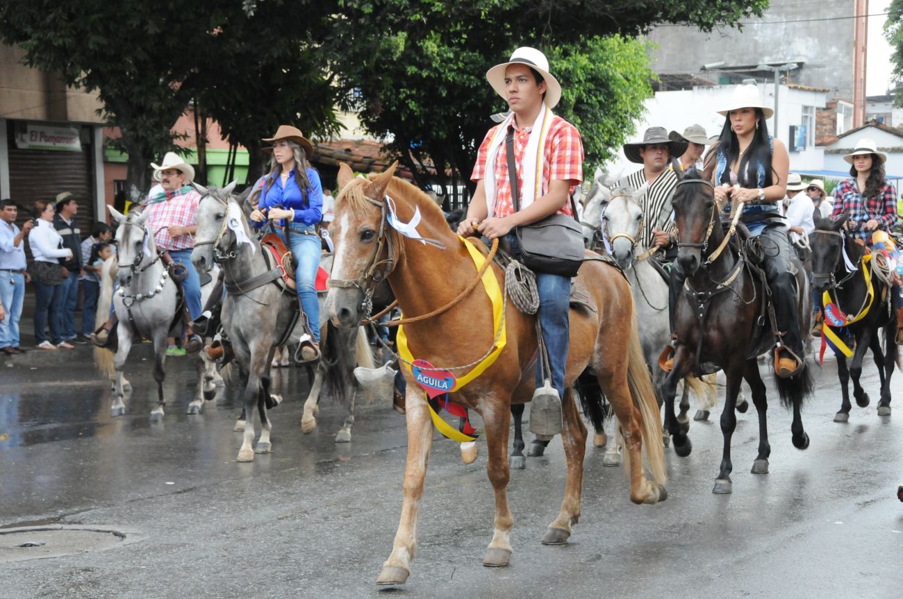 Las Notas de Pastor: La 'cabalgata' de la 'feria' de la 'Ciudad Bonita ...