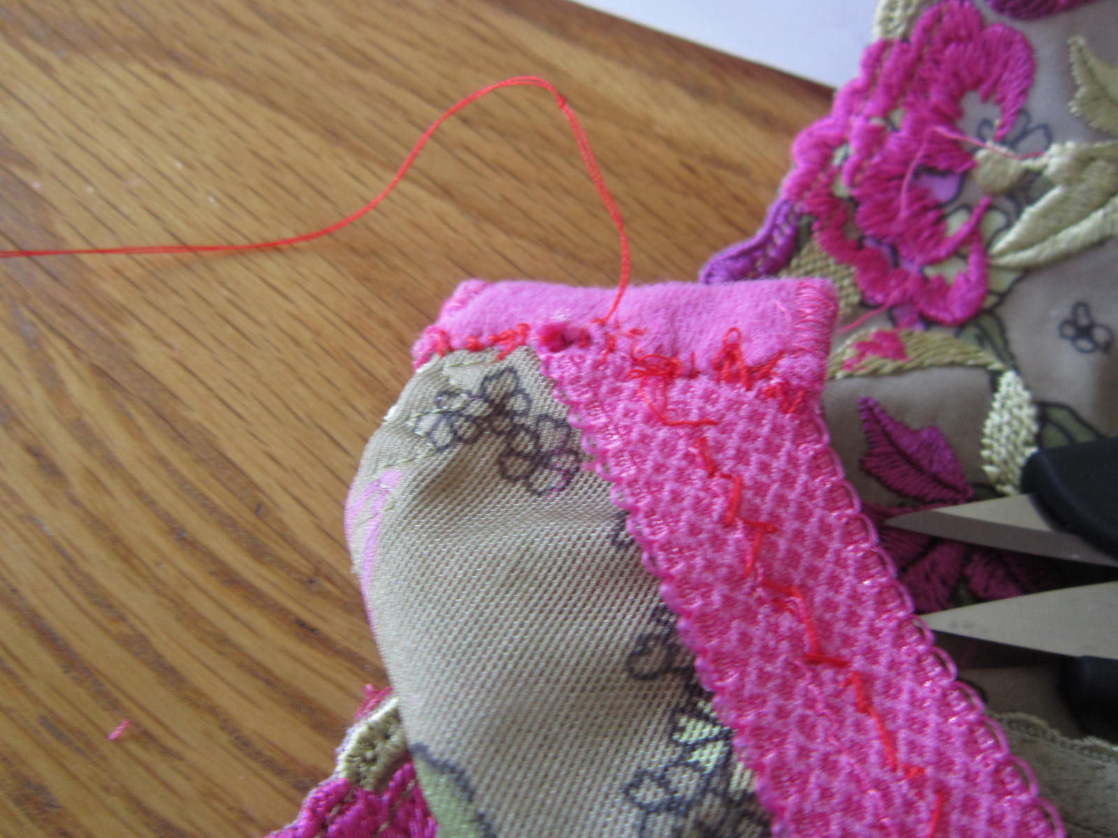 Burn the Minimisers: Shortening a bra band for the scared!