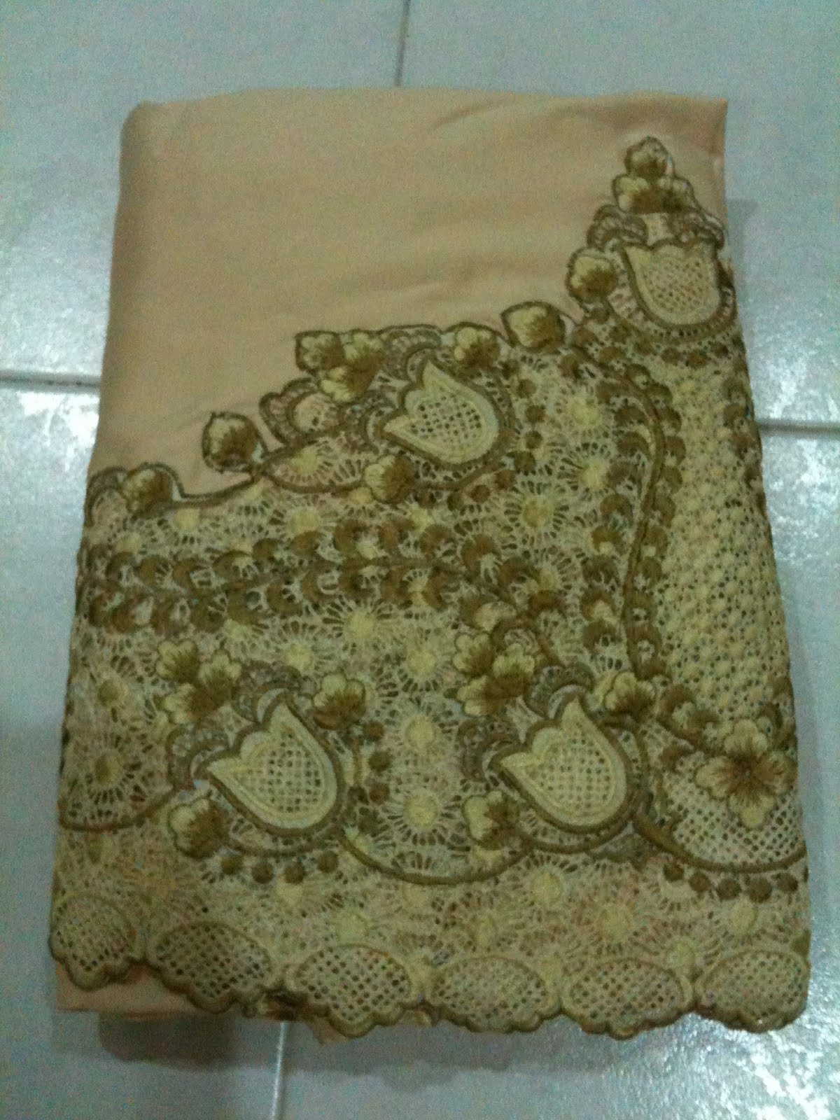 BUTIK DAMIA MIKAEL: telekung indonesia