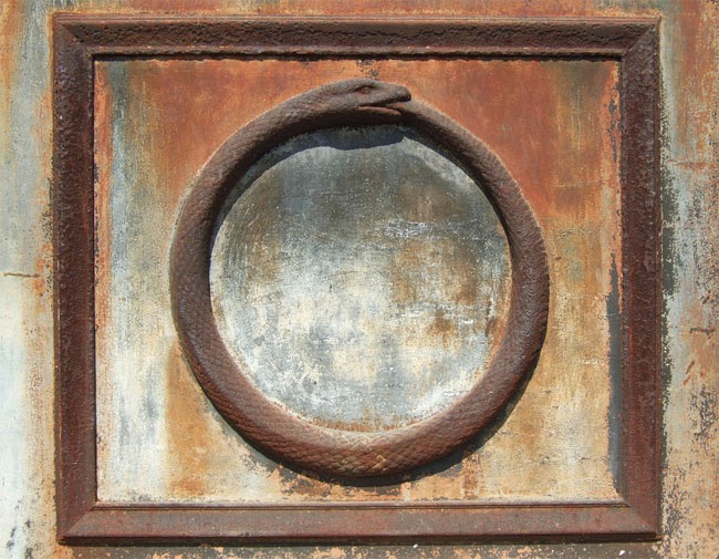 De Renzo Domenico Dante: Uroboro : Il serpente che si morde la coda