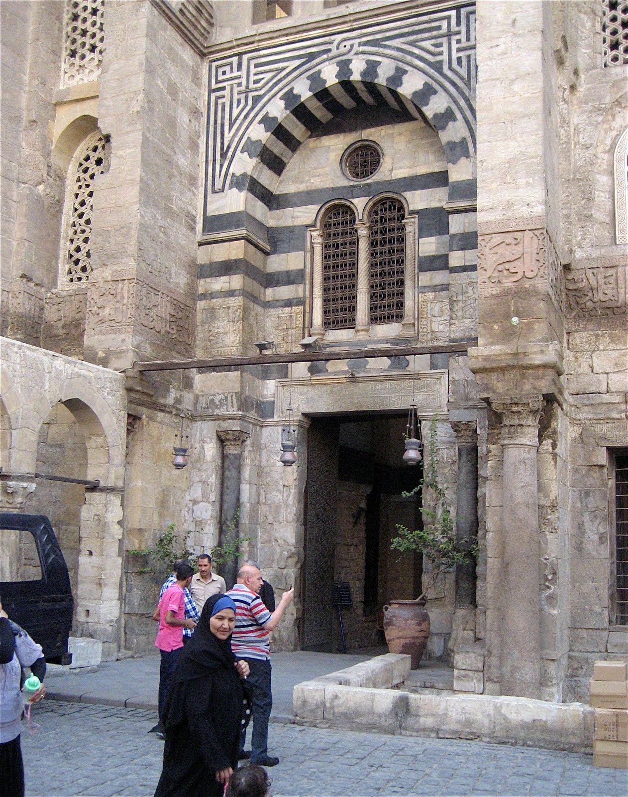 Riphenburg/Egypt: Lunch and Al-Muizz Street (Tour Continuation)