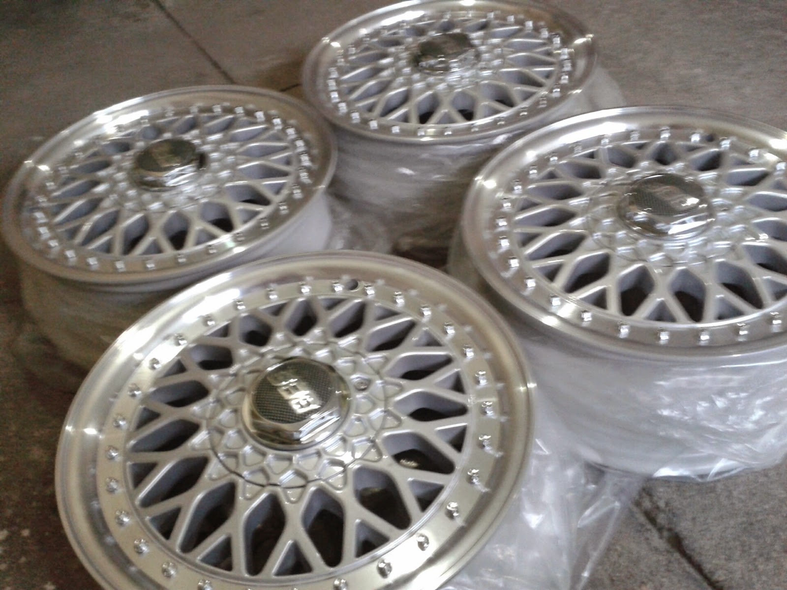 MDK Rodas (MDK Wheels): Aro 15" 4x100/4x108 BBS RS tala 6 et36 (Prata ...