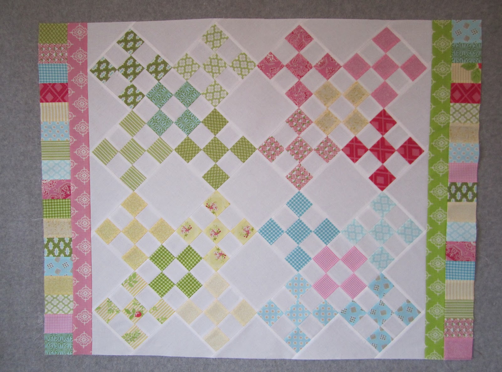 Cupcakes 'n Daisies: Hat Trick