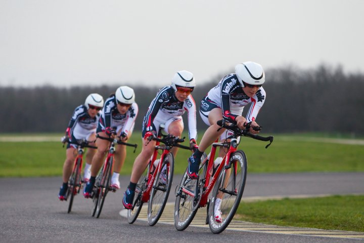 CICLISMO TOTAL: Amber Pierce primera baja de la Vuelta a El Salvador