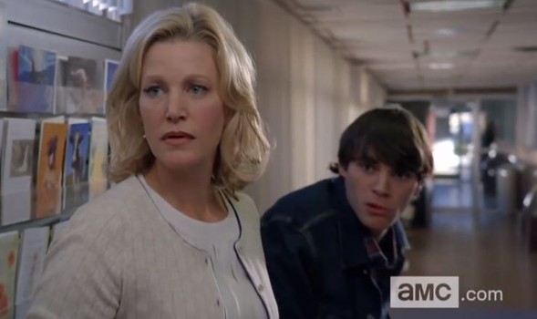 SNEAK PEEK : New Images From "Breaking Bad: To'hajiilee"