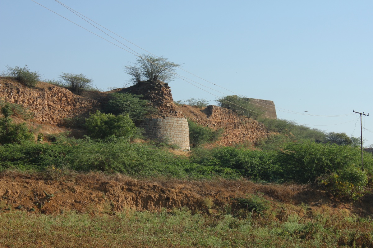 Journeys across Karnataka: Arani fort