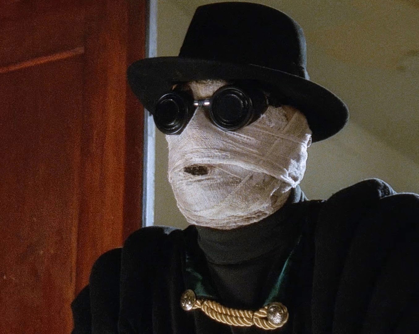 The Girl Who Loves Horror: Franchise Review: Puppet Master II (1991)
