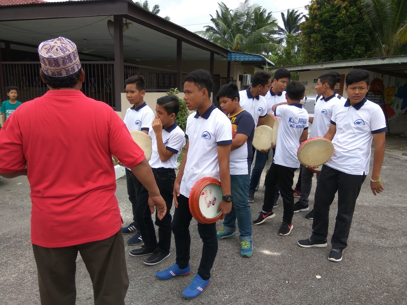TERATAK DAMAIKU KAMPUNG KONDOK: Kompang Kampung Kondok Kini Aktif Dan ...
