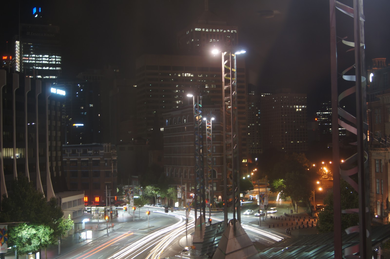 Adrienne & Barry Overseas: The Aussie and the Kiwi Girl