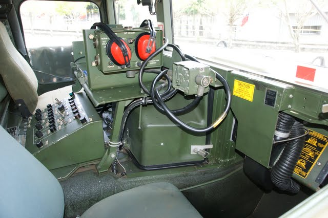 Blair's 軍事,警察及消防攝影: M56 Coyote Smoke Generator 土狼式渦輪發煙車