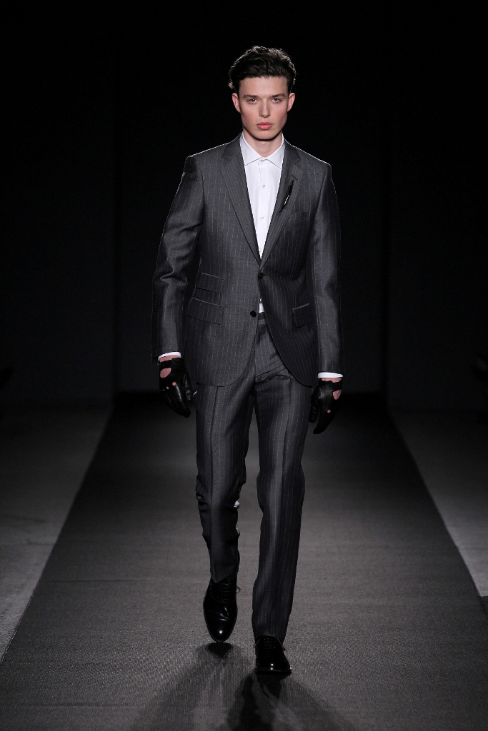 Matthewaperry Suits Blog: To Get A Perfect Suit