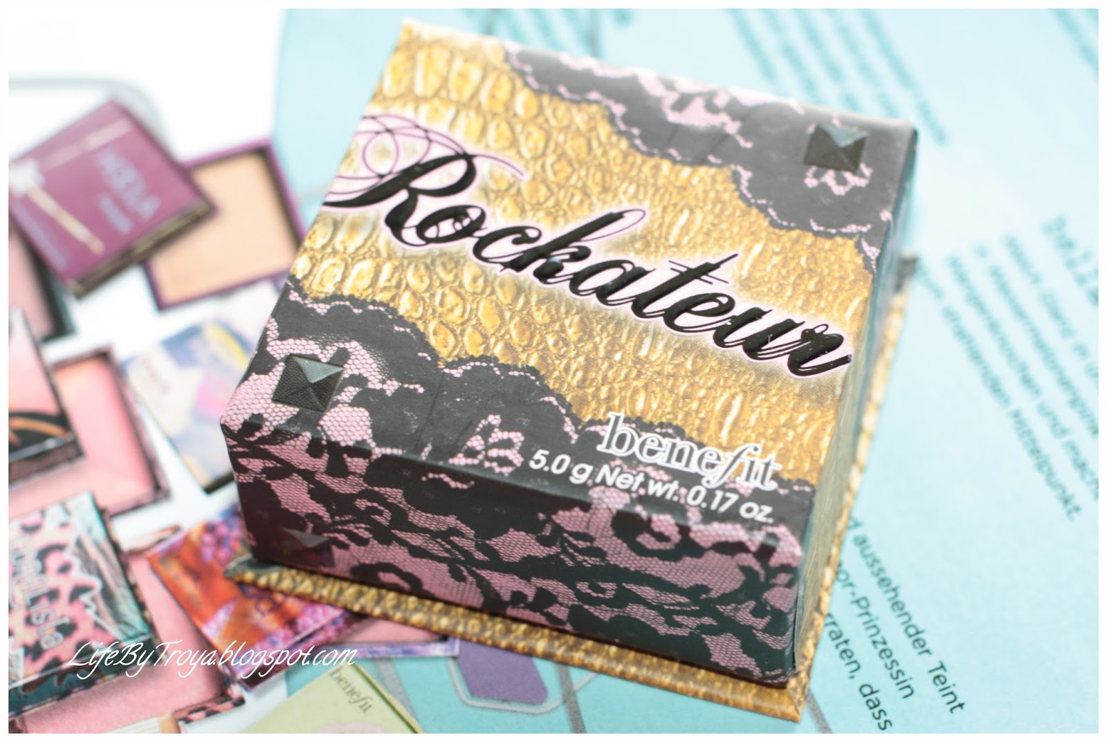 Review:: Benefit Rockateur Famously Provocative Cheek Powder - Troya's Land