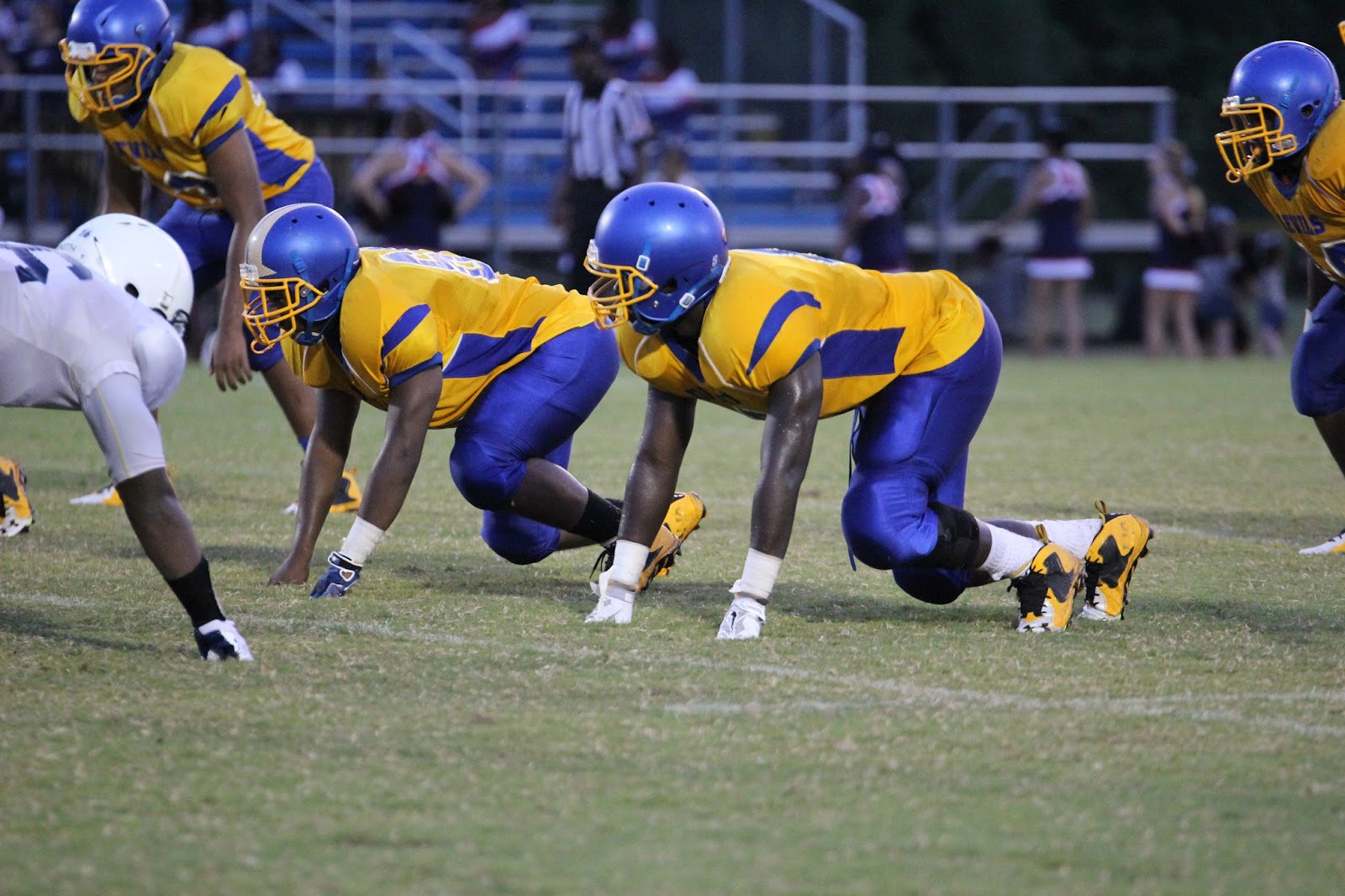 Warren County Screaming Devils: Devils Lose by Seven in Season Opener