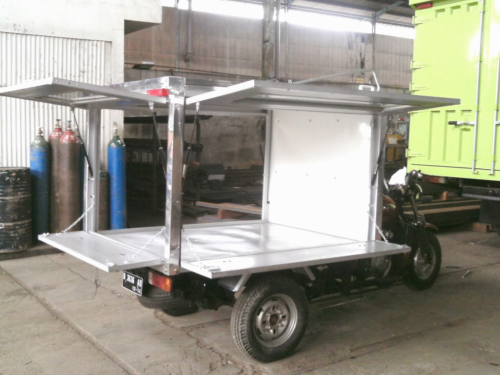 SALUYU KAROSERI: Box Aluminium Dengan Macam Macam Model Untuk Motor 3 Roda