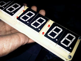 pungky dwi irawan: JAM DIGITAL DENGAN ARDUINO ATMEGA8