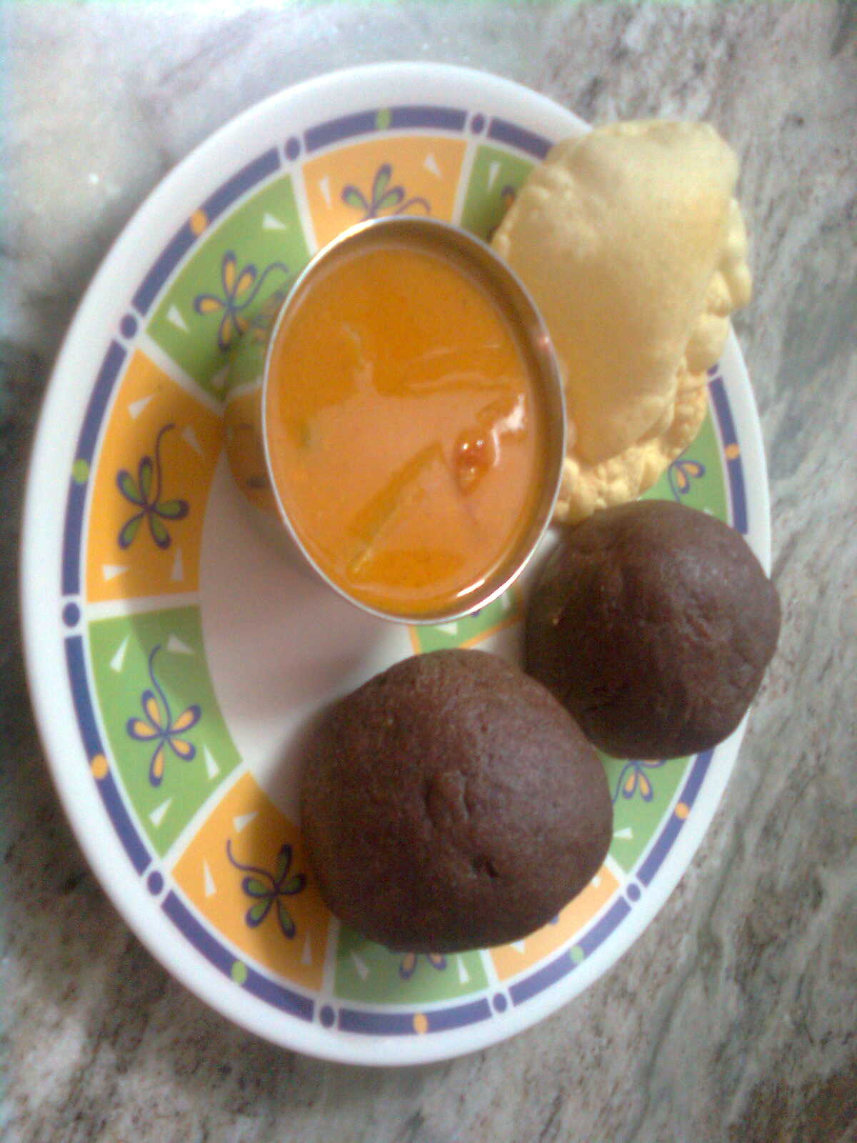 Reshmi's Foody World: "RAGGI MUDDHE"(KARNATAKA DISH).
