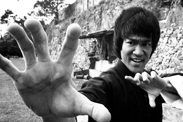 Bruce Lee là ai? ~ Côn nhị khúc