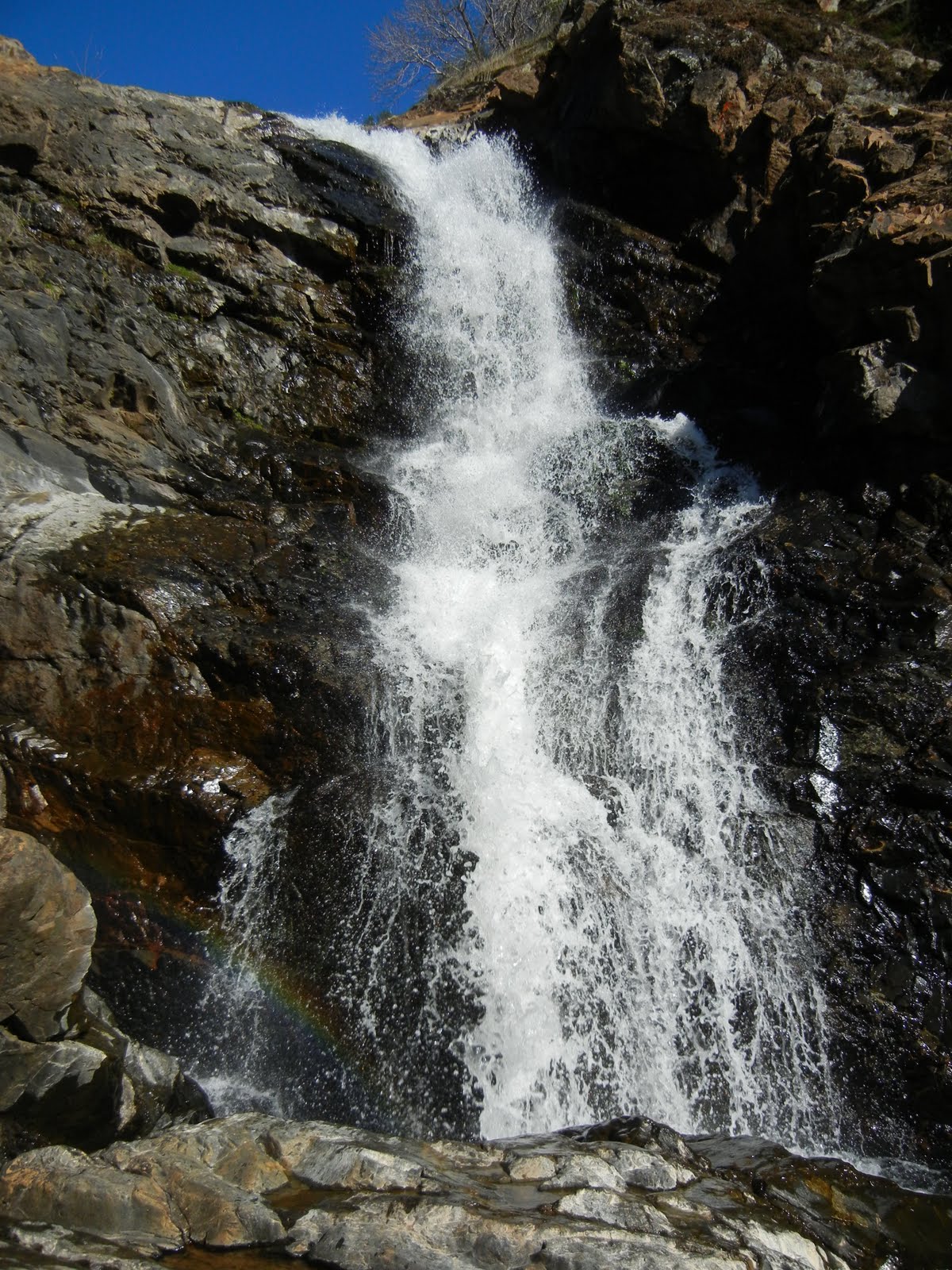 Peachy Hiker: Coloma's Dutch Creek Falls and Johntown Falls