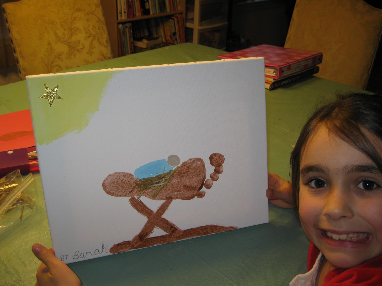 Solagratiamom: Christ in Manger with Footprint Craft