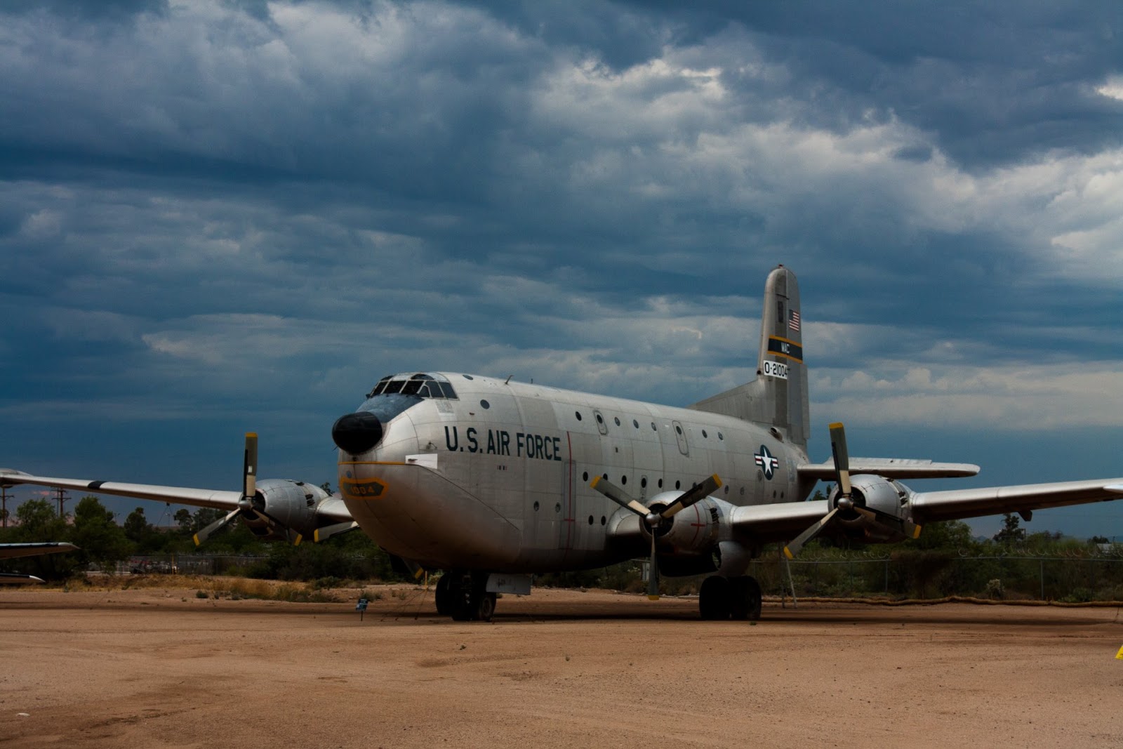 Oldsarges Aircraft Model blog: More C-124 pictures