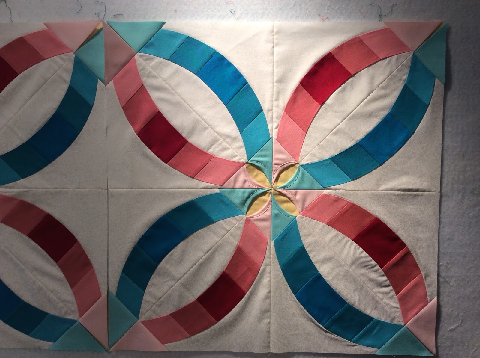 AlliKat Quilts: Modern Double Wedding Rings (Metro Rings) Test Block(s)