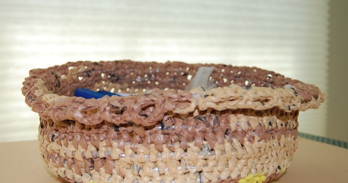 BITS & PIECES: Plarn Crocheted Baskets