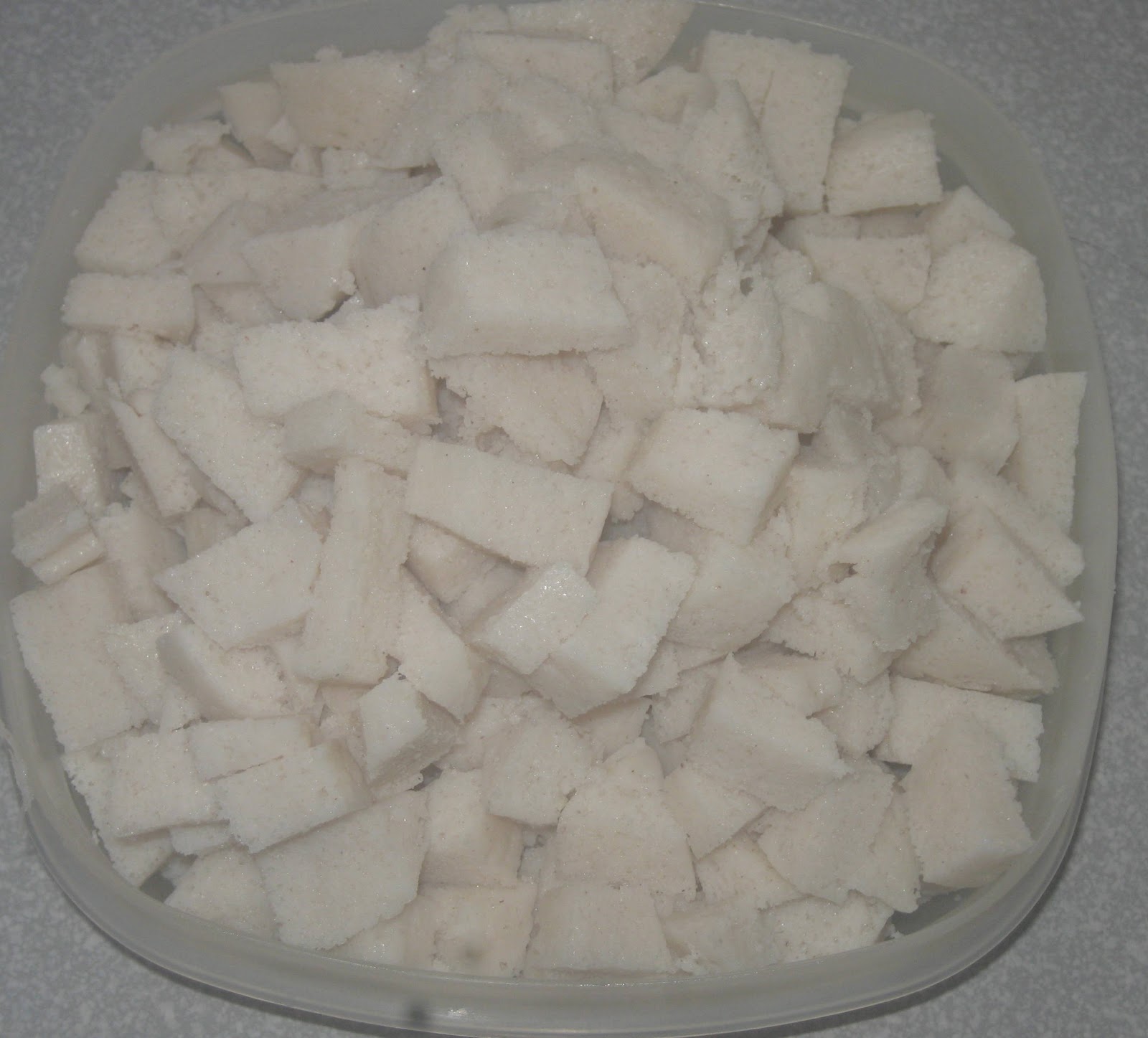 Vidhas Kitchen: KOTHU IDLI - A LEFT OVER MAGIC