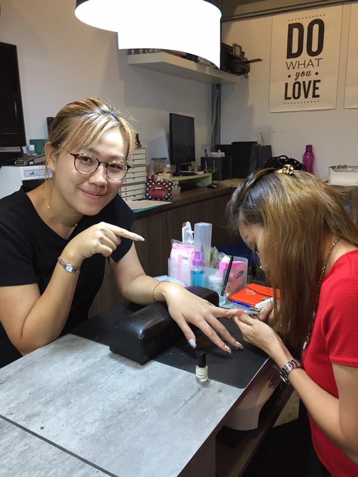 J Nail Studio