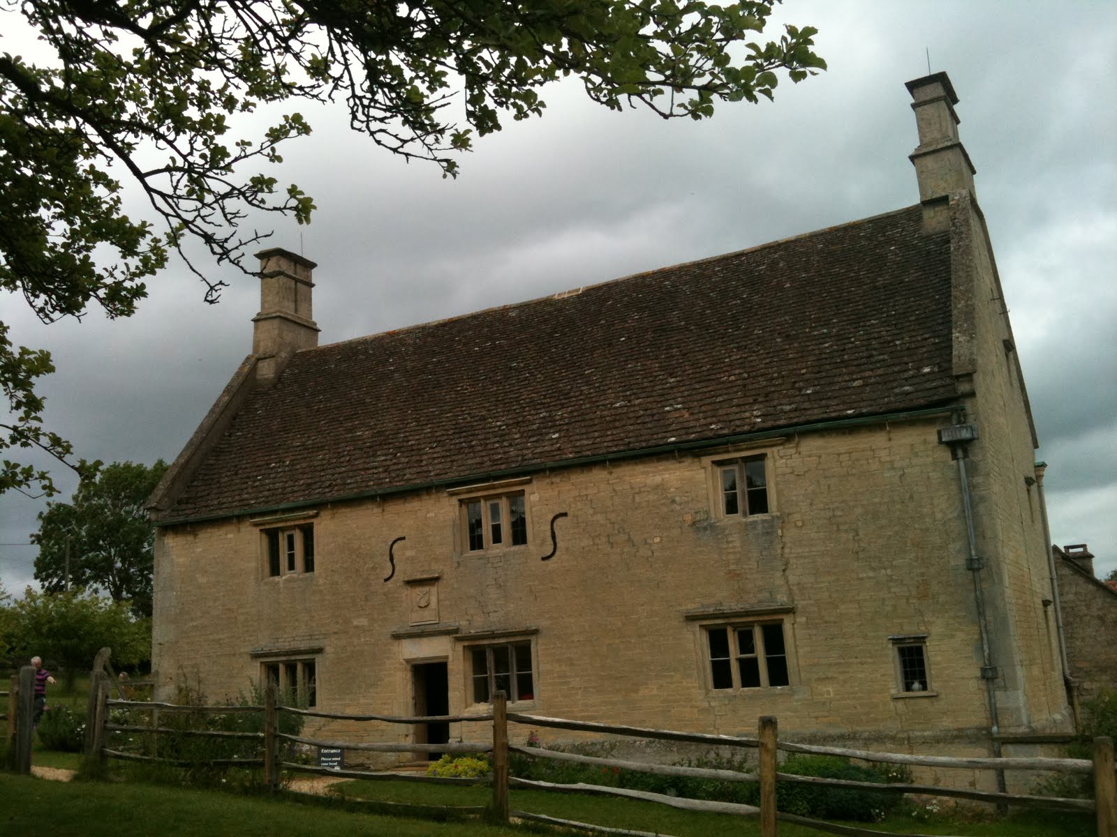 Langar Hall: Woolsthorpe Manor. Birthplace & home of Isaac Newton.