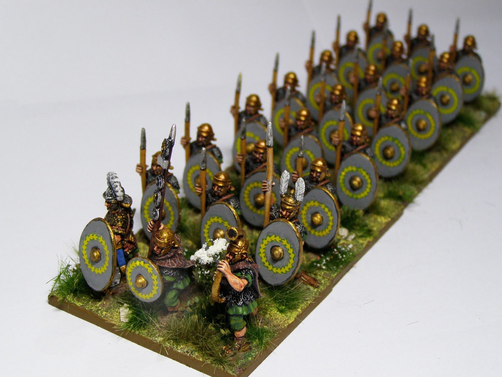 Light Bobs and Paint Blobs: Imperial Roman Auxiliaries