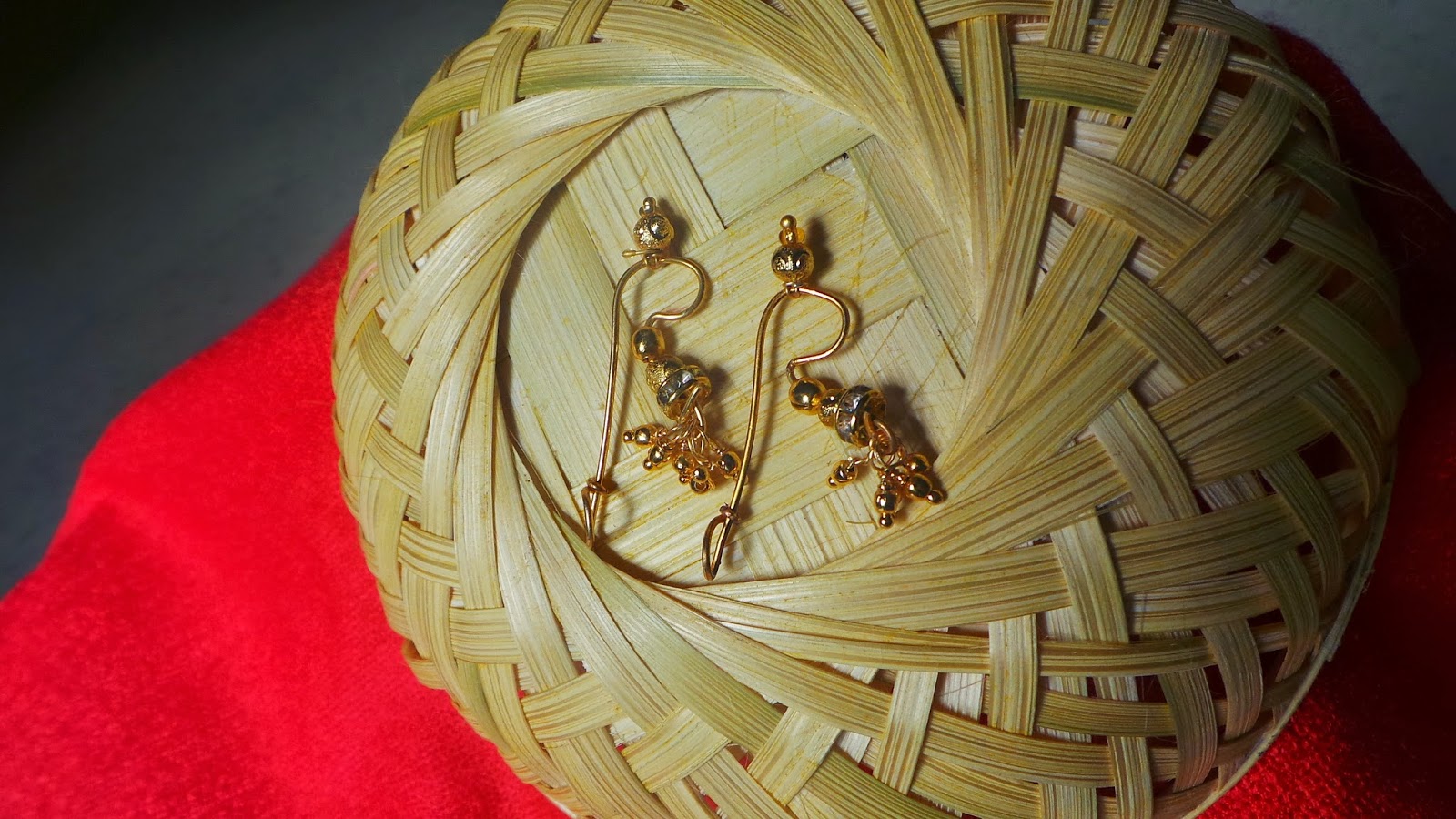 Bugdi a traditional Maharashtrian jewelry: Bugdi a traditional ...