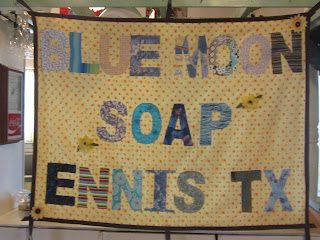 Urania's Inspiration: DIY Craft Show Banner