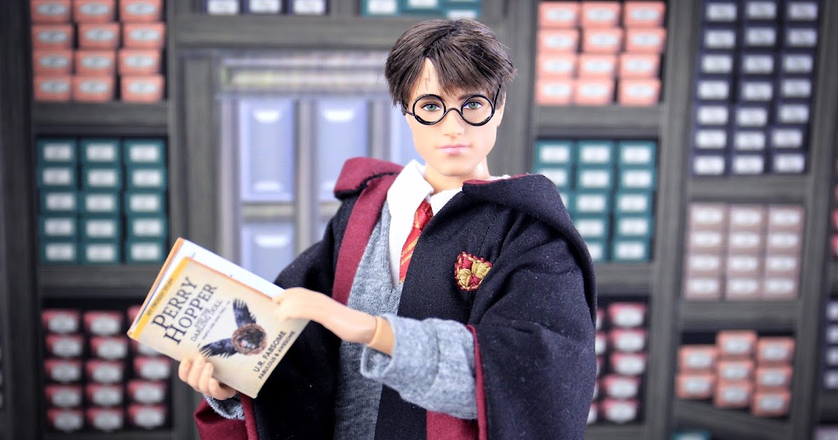 How to Make a Miniature Harry Potter Book for Dolls : Free Printables