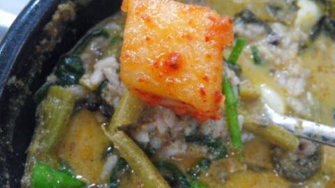 Life in Korea: Weird Korean Food 1 - Mudfish (loach) Soup