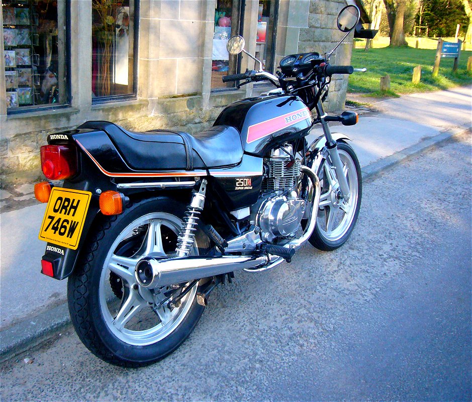 Honda CB250n SuperDream Refurb: BIKE RUNNING GREAT