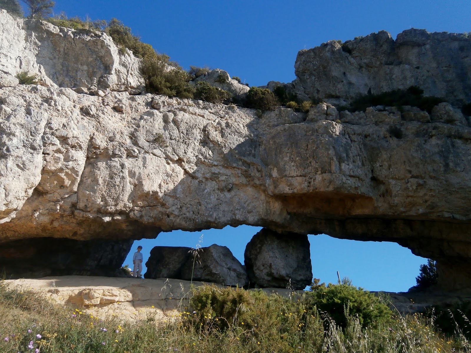 Montaña con los niños: LA FORADADA DE MONTSIÀ