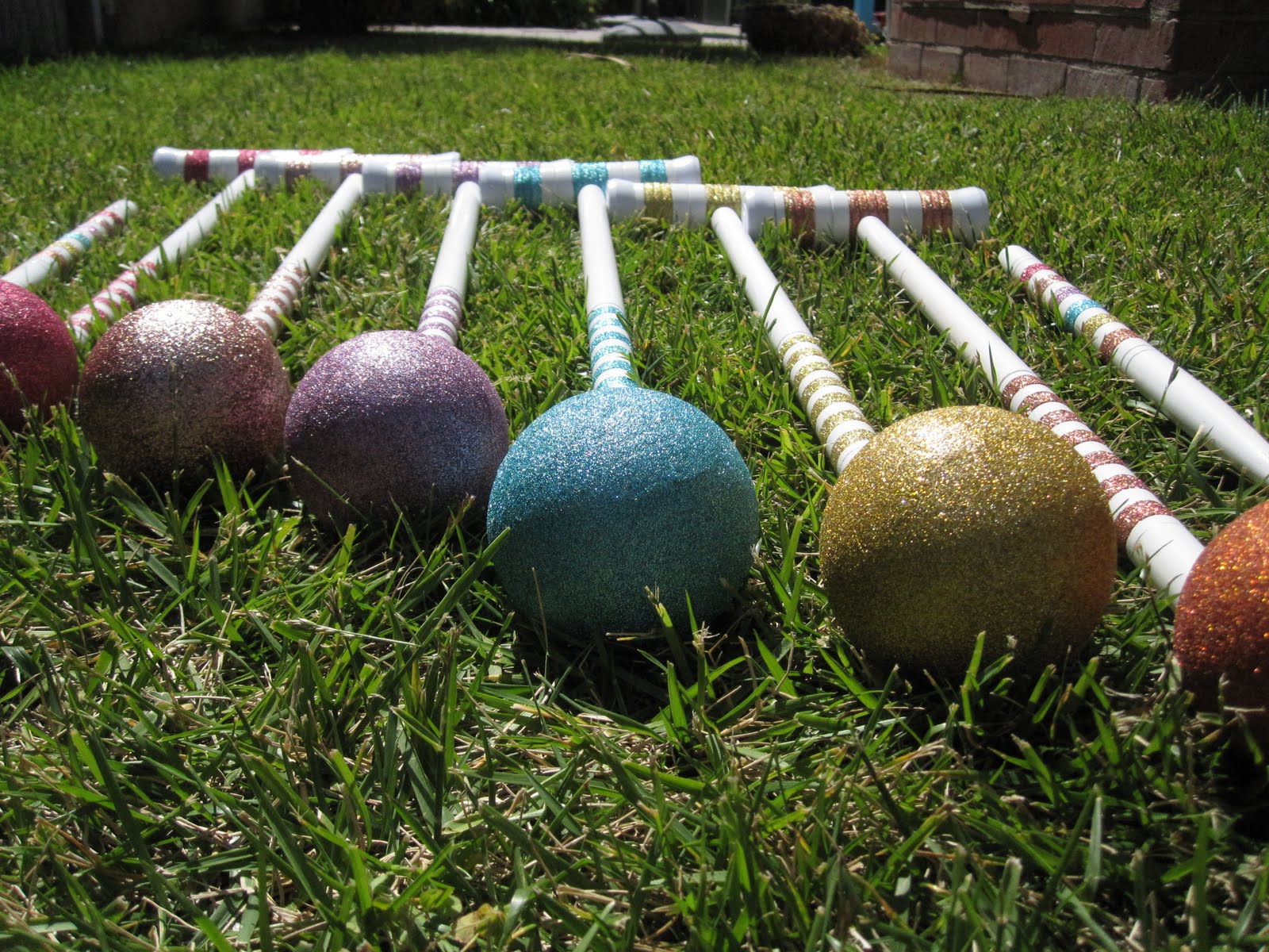 mintagehome: Craft 52 week 19: Glittered Croquet Set