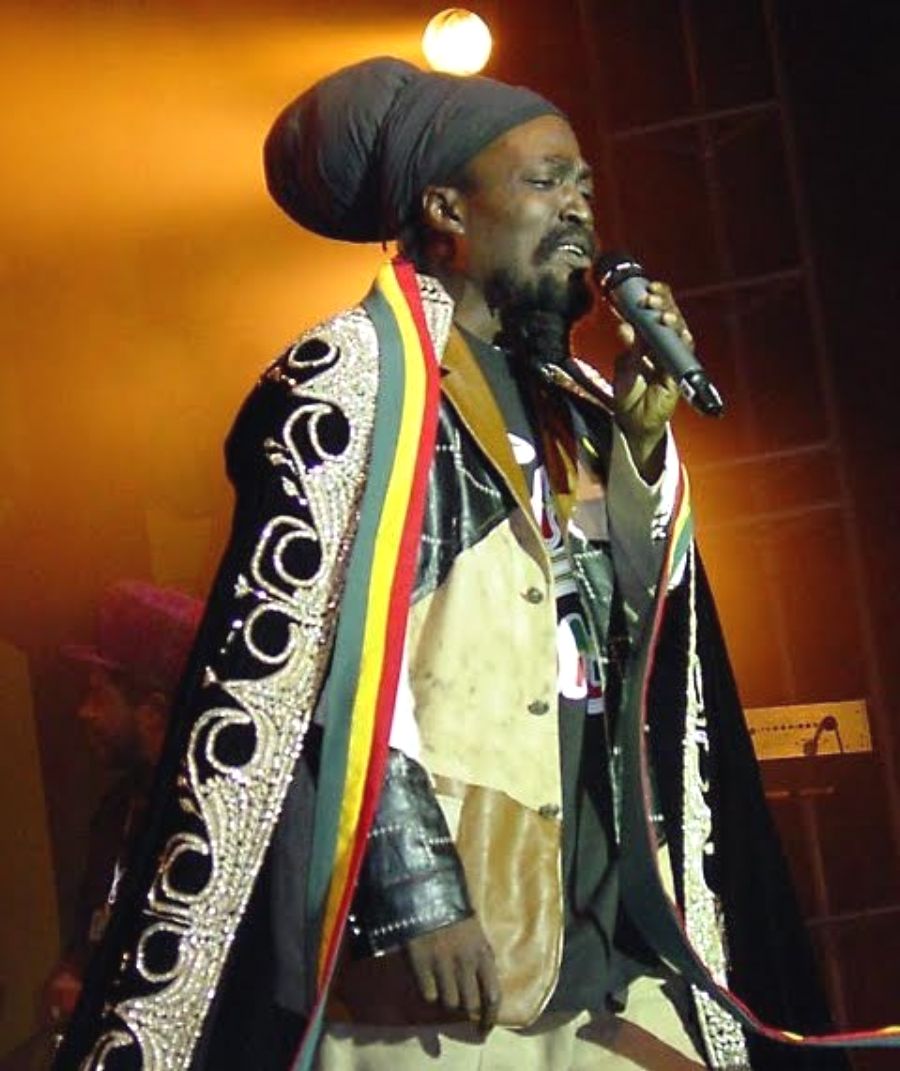 Reggaediscography: JUNIOR REID - DISCOGRAPHY: (Reggae Singer)
