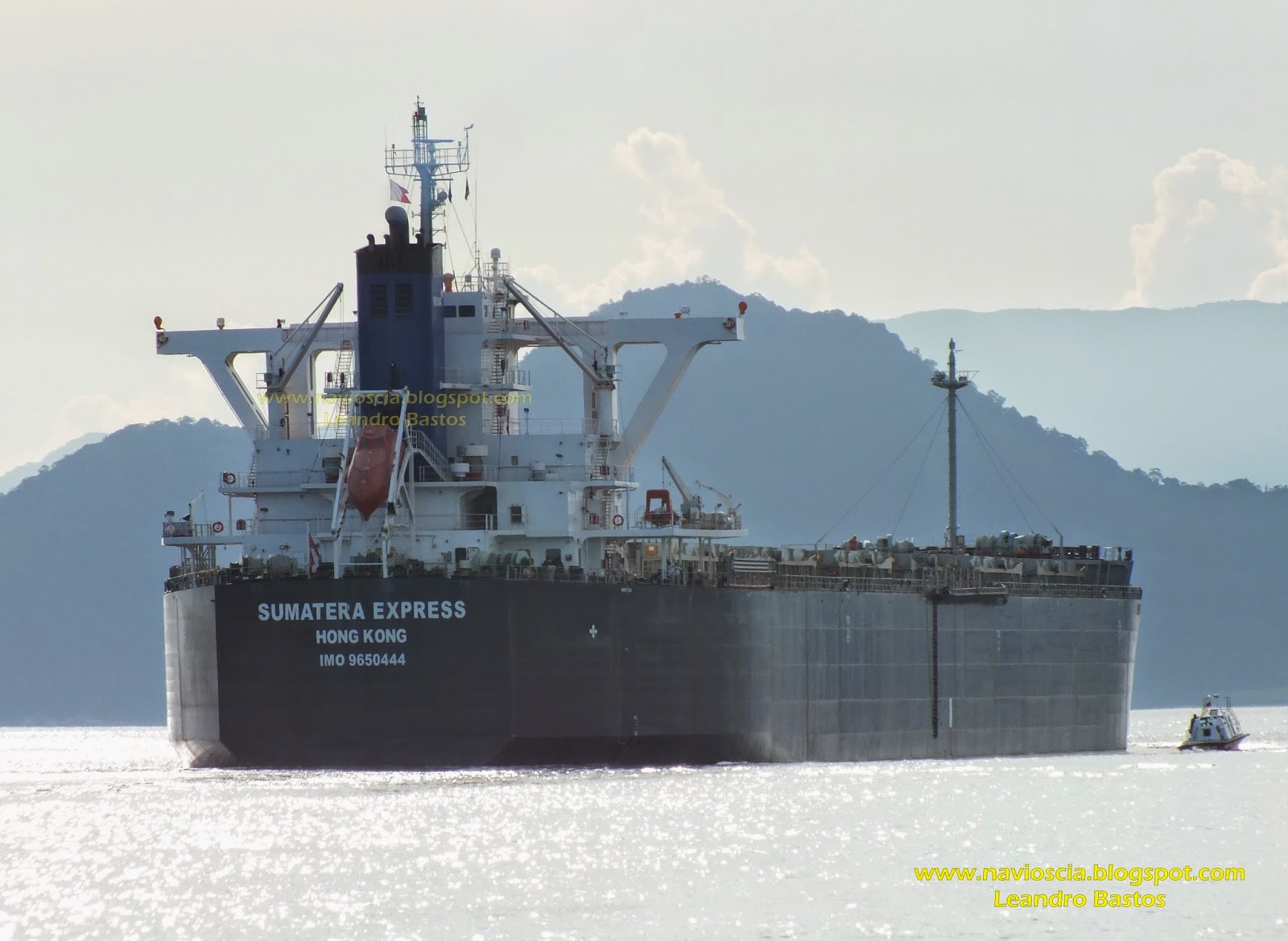 Navios de Santos & CIA: Navio SUMATERA EXPRESS