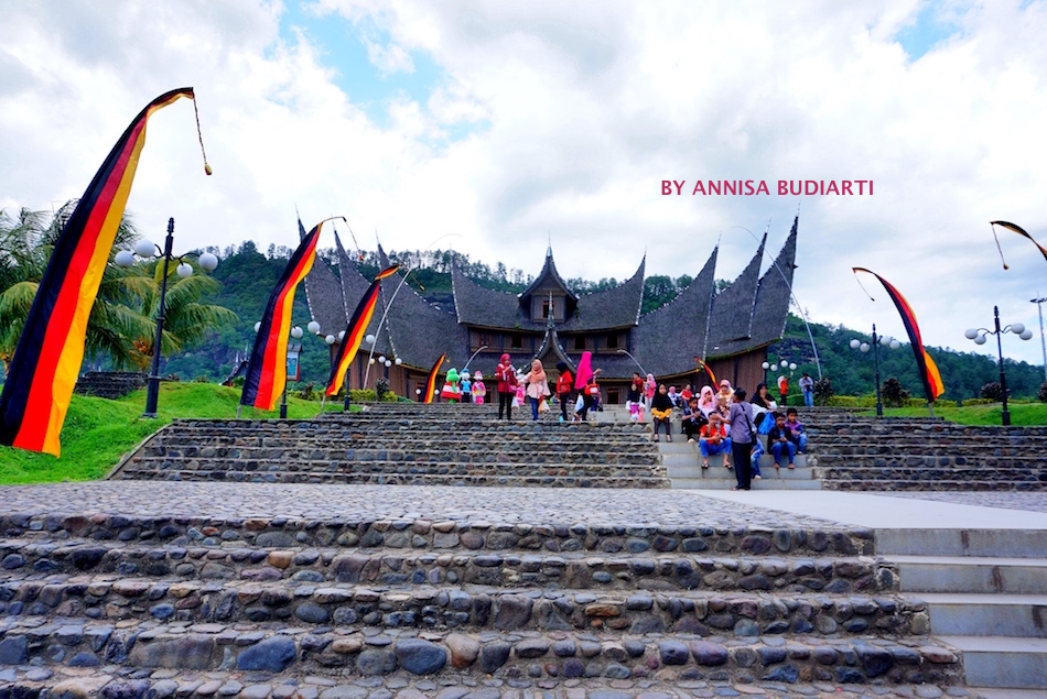 ISTANA PAGARUYUNG ATAU ISTANO BASA? YUK WISATA KE PADANG