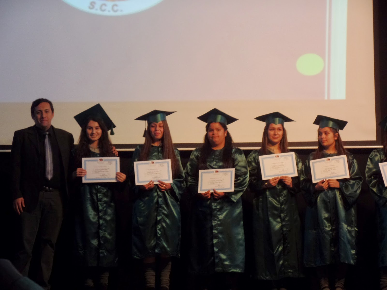 CRA San Cristóbal College: LICENCIATURA 2014.