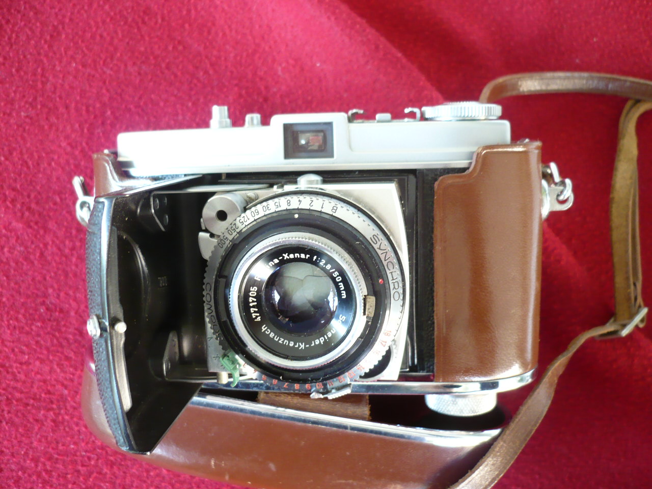 Macchine fotografiche d'epoca, analogiche, meccaniche e relative ...