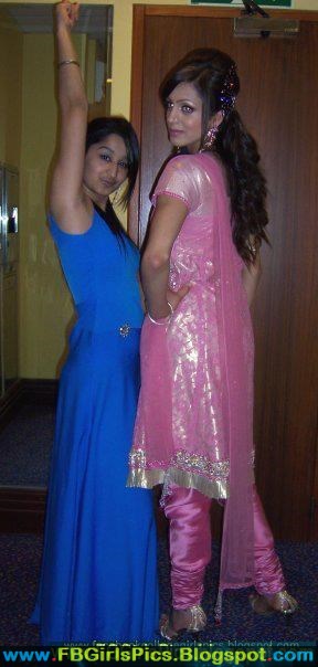 Facebook College Girls - Chicks Profile Photo Collection Pack - 11 ...