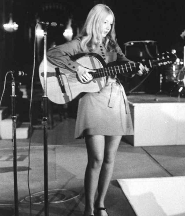 Those Were the Days: 22 Black and White Photographs of a Young and ...