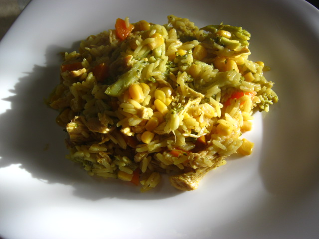 Arroz de caril saudável e delicioso!:)