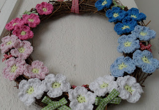 Lovedotty Crochet: Tutorial - Flower Wreath
