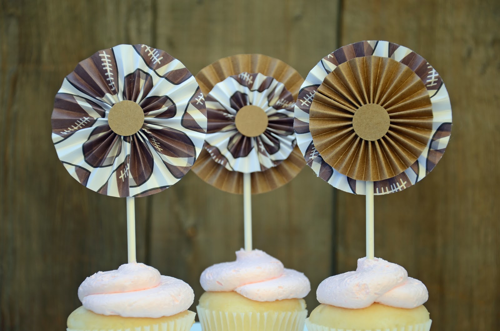 Two Sisters' Bowtique: Rosette Cupcake Toppers