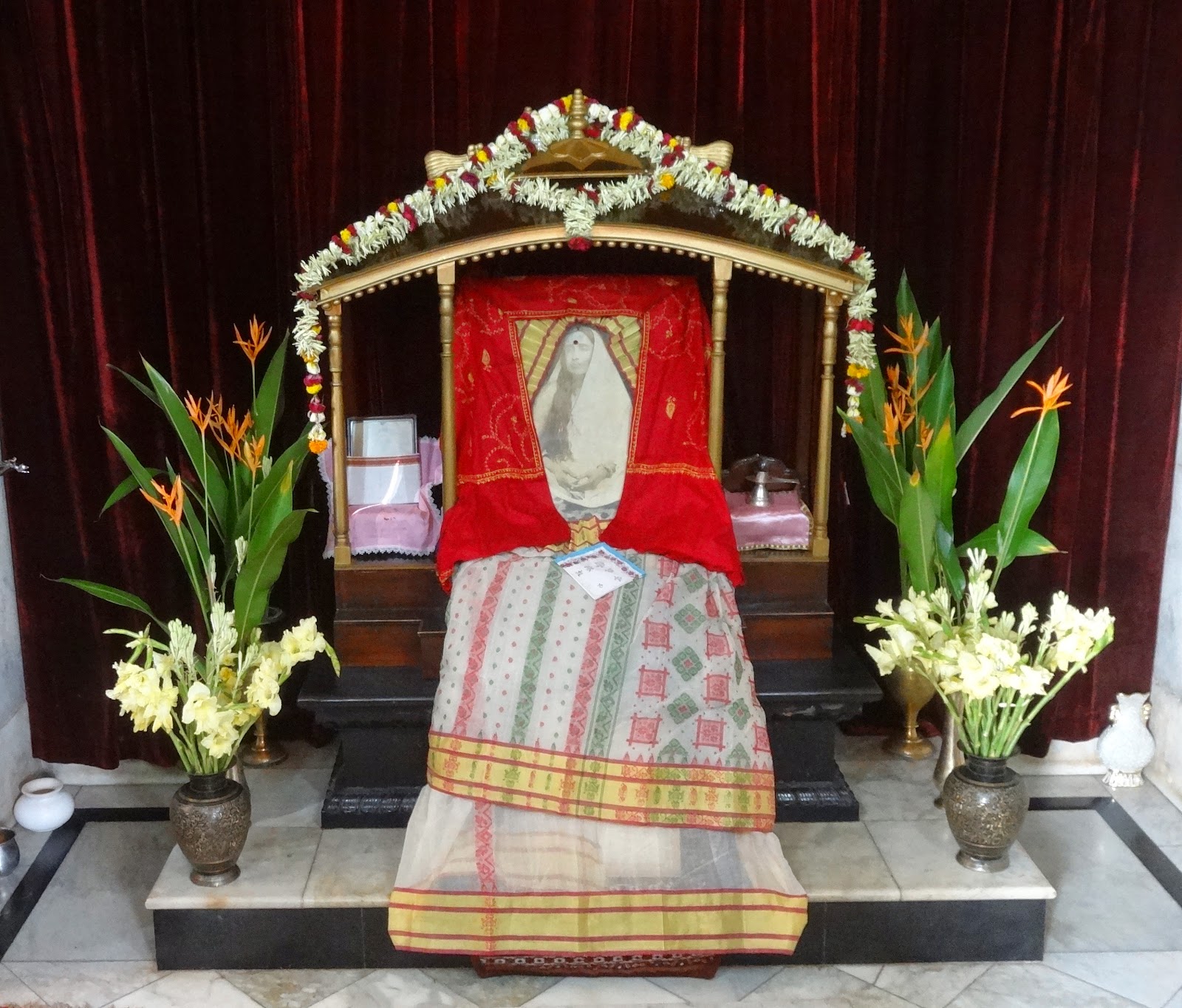 SRI SARADA DEVI DARSHAN : * * * * * * * * * * TODAY DARSHAN OF SRI ...